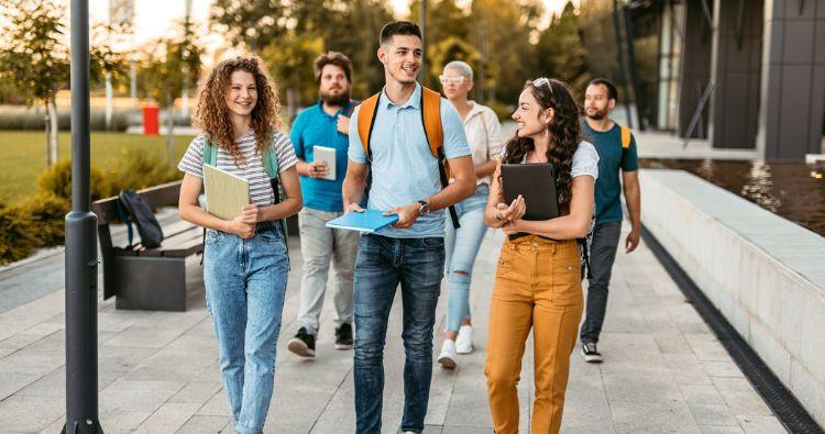 Financial Tips for College Students: Boost Money Management